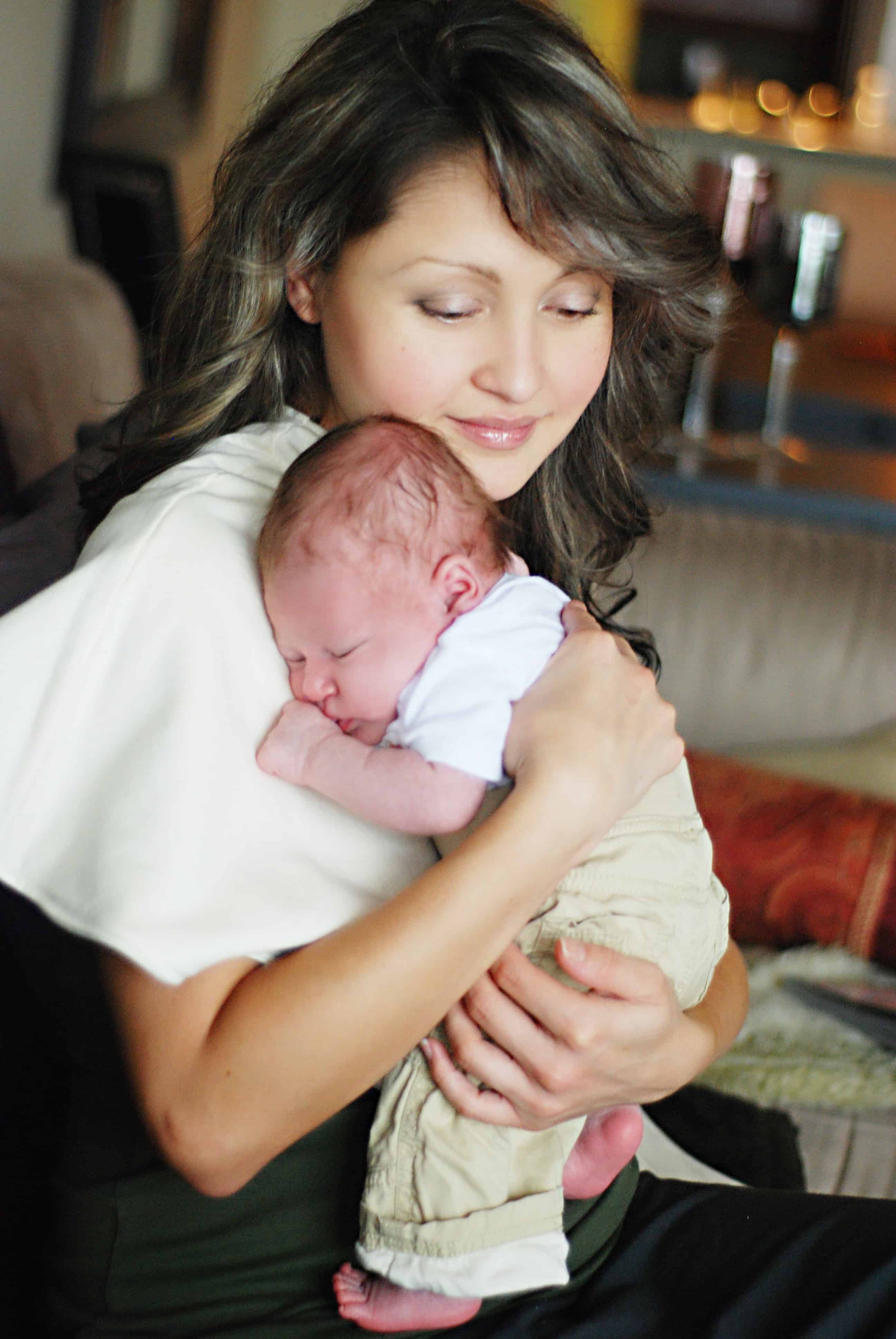 Baby Burpum: A Burp Cloth That Stays Put {Free Shipping in April ...