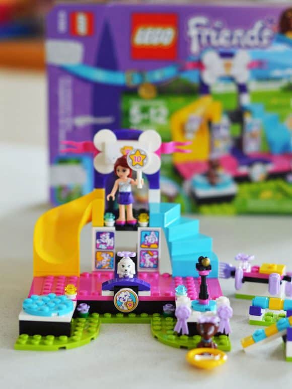 LEGO Friends Puppy Championship {Review} - OneSmileyMonkey.com