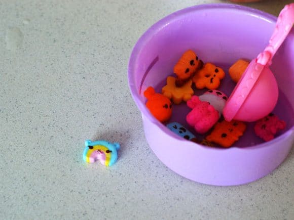 New Num Noms Snackables {Giveaway $115 value} - OneSmileyMonkey.com