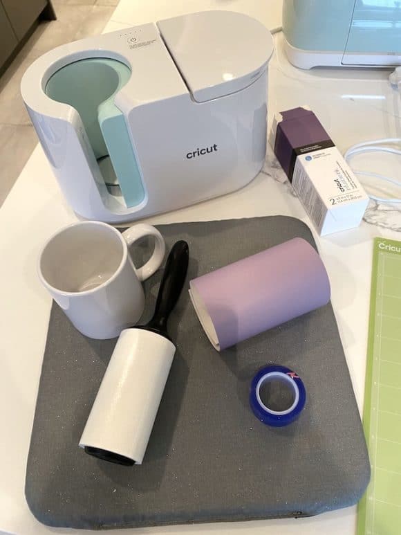 Cricut Mug Press, Easy Personalized Mug Tutorial - OneSmileyMonkey.com