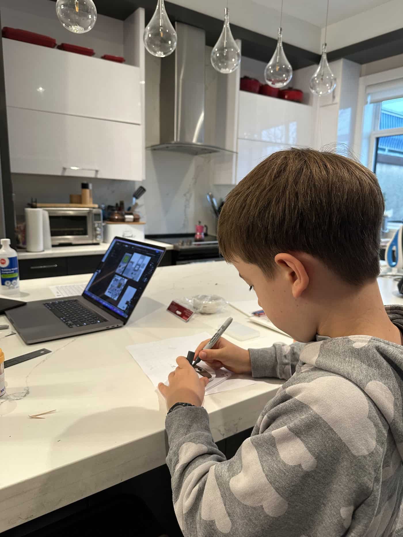 DIY Classic Game Boy Halloween Costume Idea - OneSmileyMonkey.com